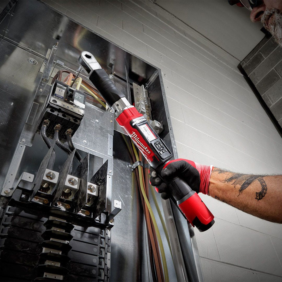 Torquimetro Milwaukee 3/8" con ONE-KEY - Modelo 2465-20 - Ferredepot