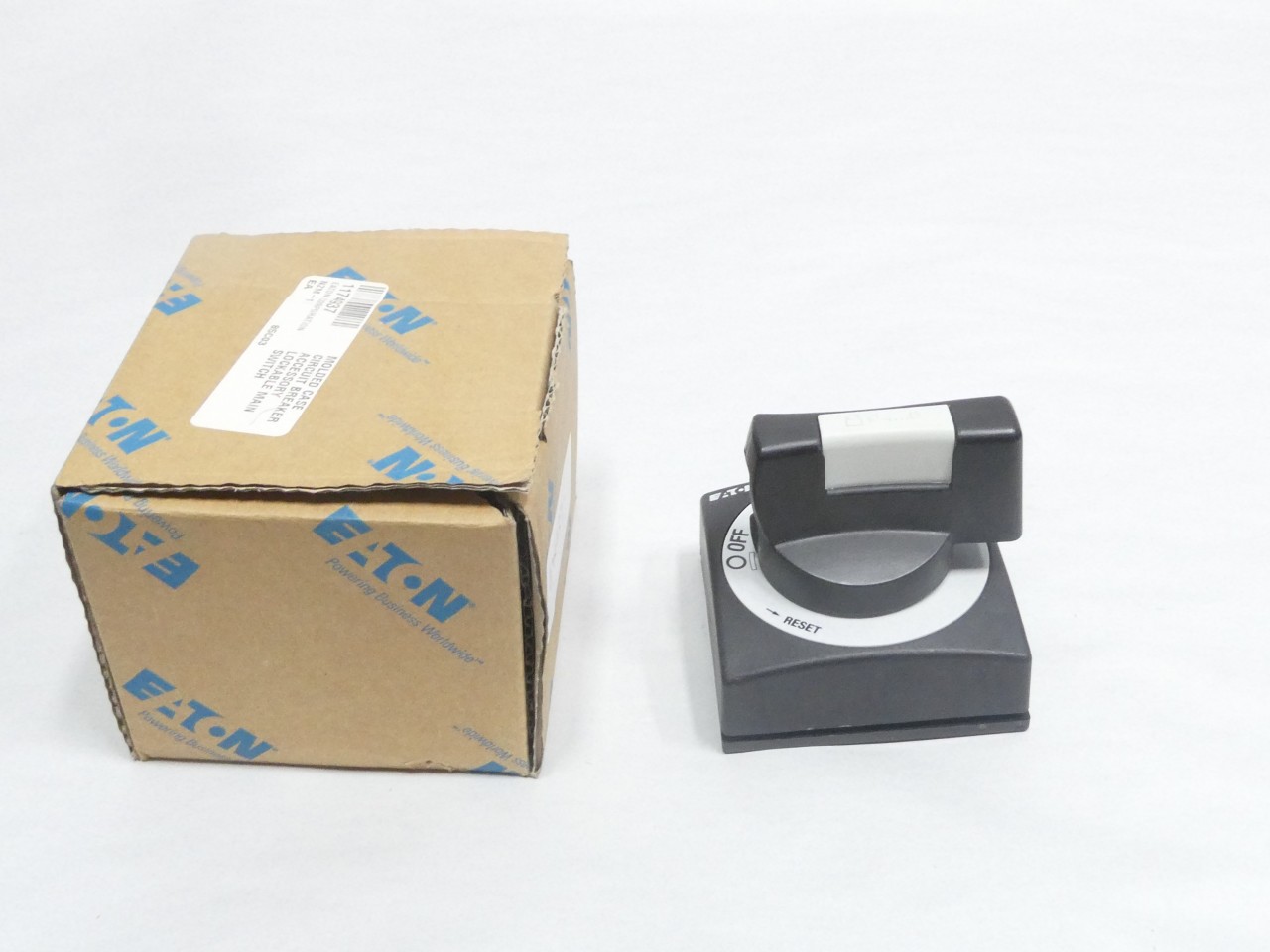EATON NZM1-XHB ROTARY HANDLE KIT DISCONNECT SWITCH PARTS AND ACCESSORY ...