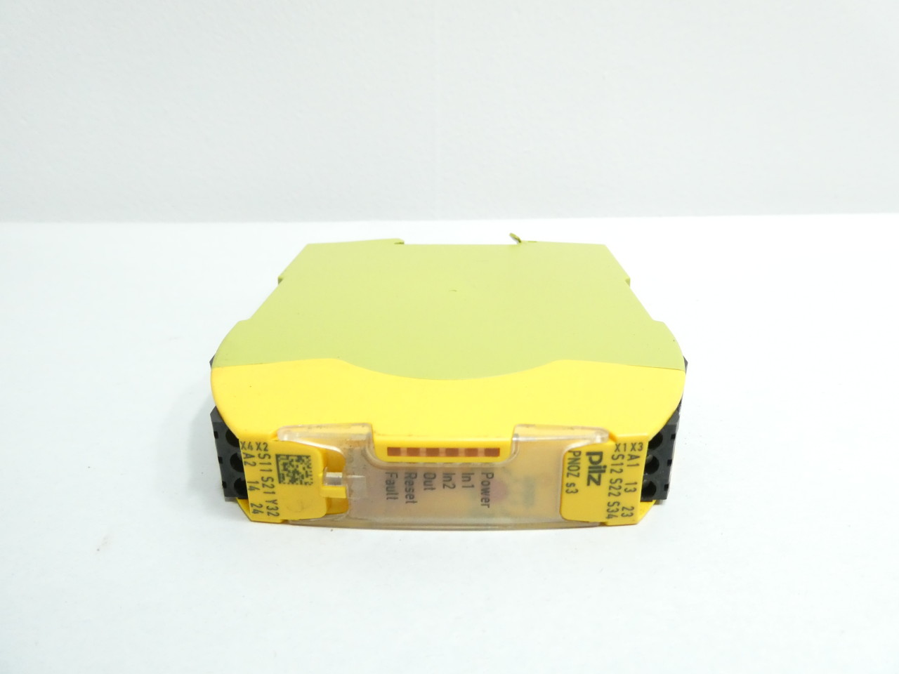 PILZ PNOZ S3 24V-DC SAFETY RELAY - MRO INDUSTRIAL