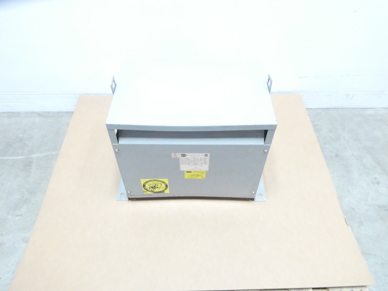 BRUCE ELECTRIC RC75BC 3PH 75KVA 208V-AC 240V-AC VOLTAGE TRANSFORMER - MRO INDUSTRIAL