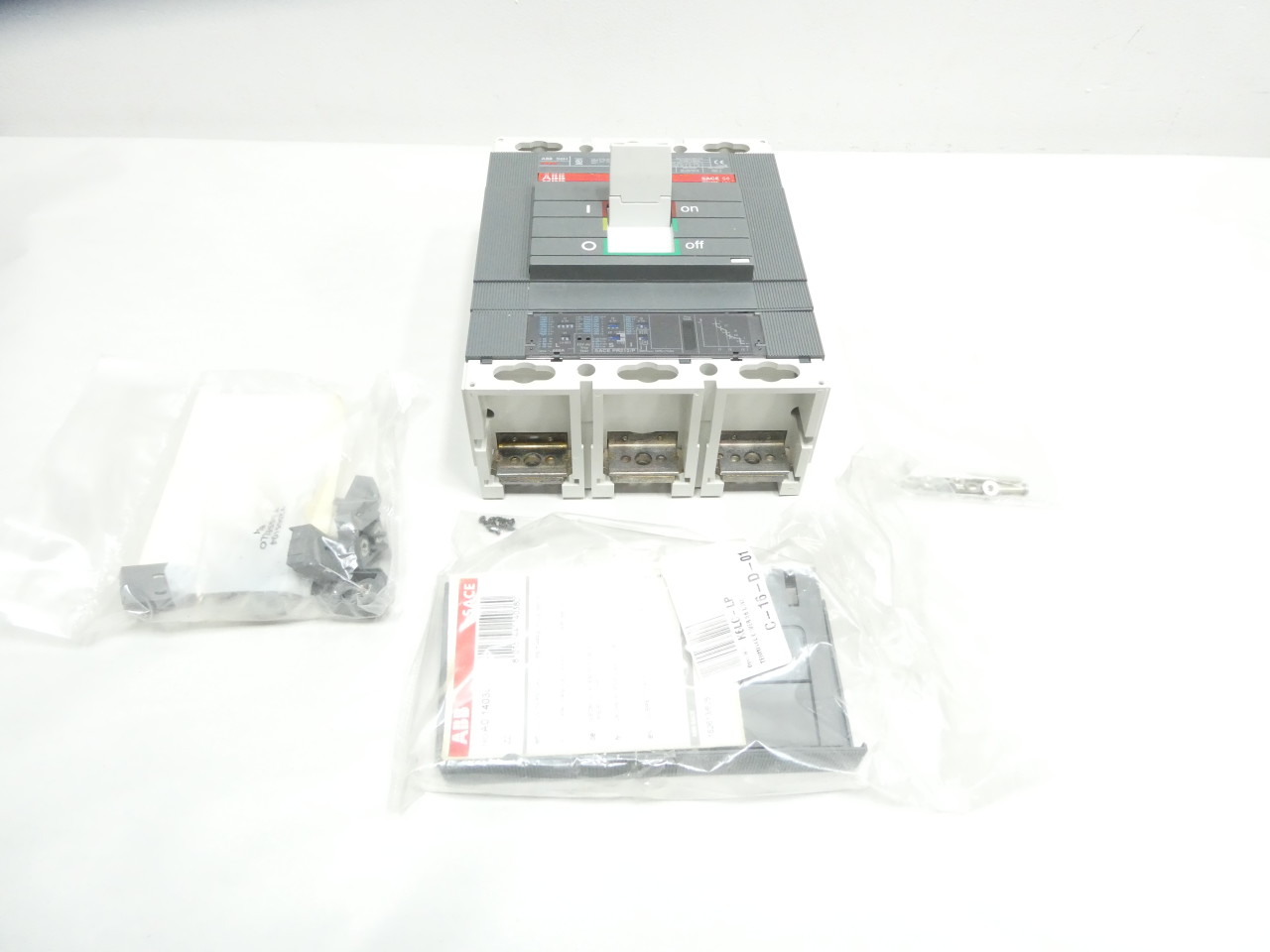 ABB S6H SACE S6 3P 600A AMP 600V-AC MOLDED CASE CIRCUIT BREAKER - MRO ...