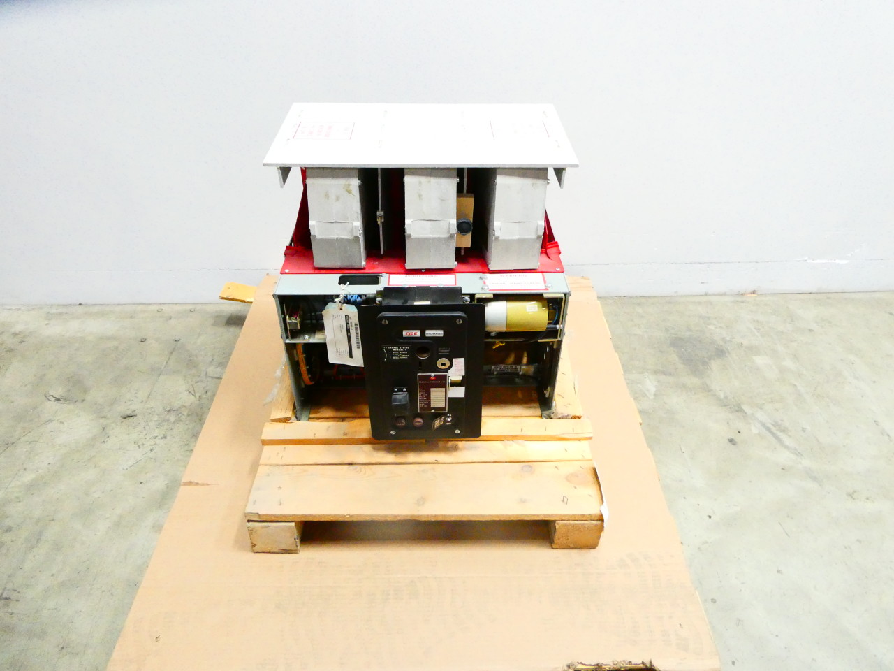 FEDERAL PIONEER 25H-2 600A AMP 600V-AC 250V-DC AIR CIRCUIT BREAKER ...
