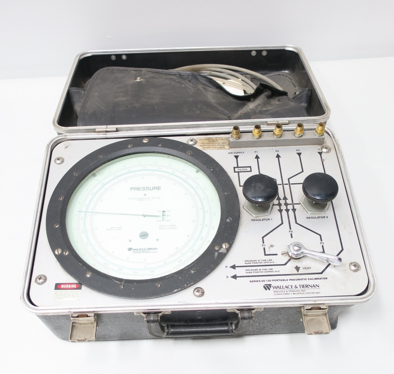 WALLACE & TIERNAN 65-120 PORTABLE PNEUMATIC CALIBRATOR TEST EQUIPMENT ...