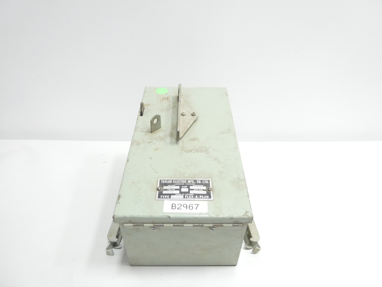 TAYLOR FSF5733 3P 30A AMP 575V-AC FUSIBLE DISCONNECT SWITCH - MRO ...