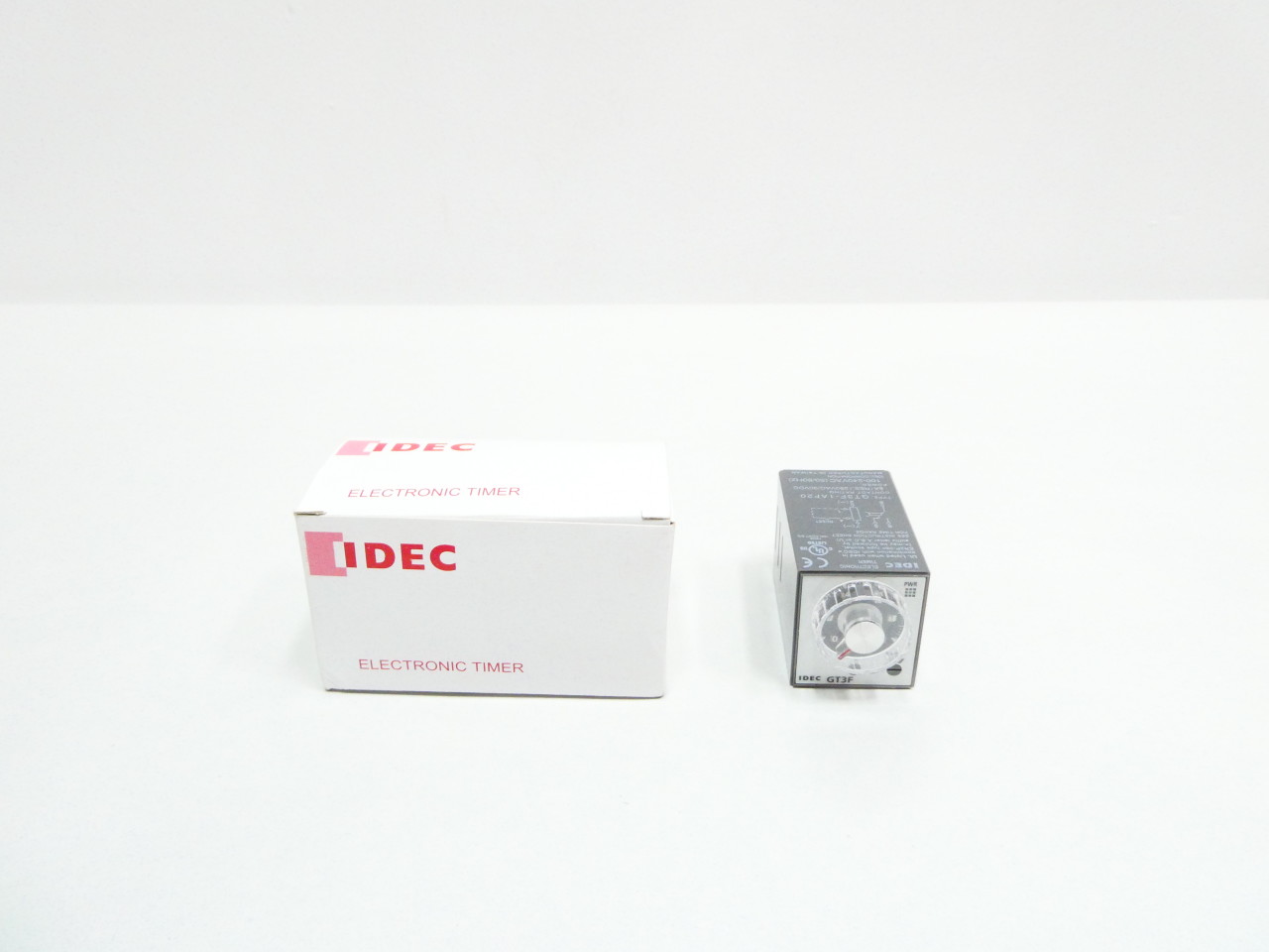 IDEC GT3F-1AF20 100-240V-AC TIMER - MRO INDUSTRIAL