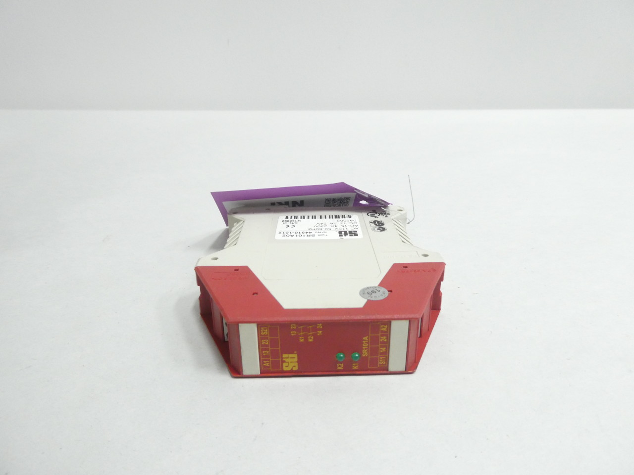 STI SR101A02 115V-AC SAFETY RELAY - MRO INDUSTRIAL