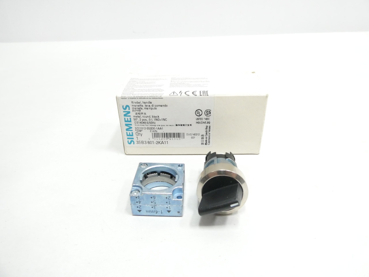 SIEMENS 3SB3 601-2KA11 2 POS SELECTOR SWITCH - MRO INDUSTRIAL