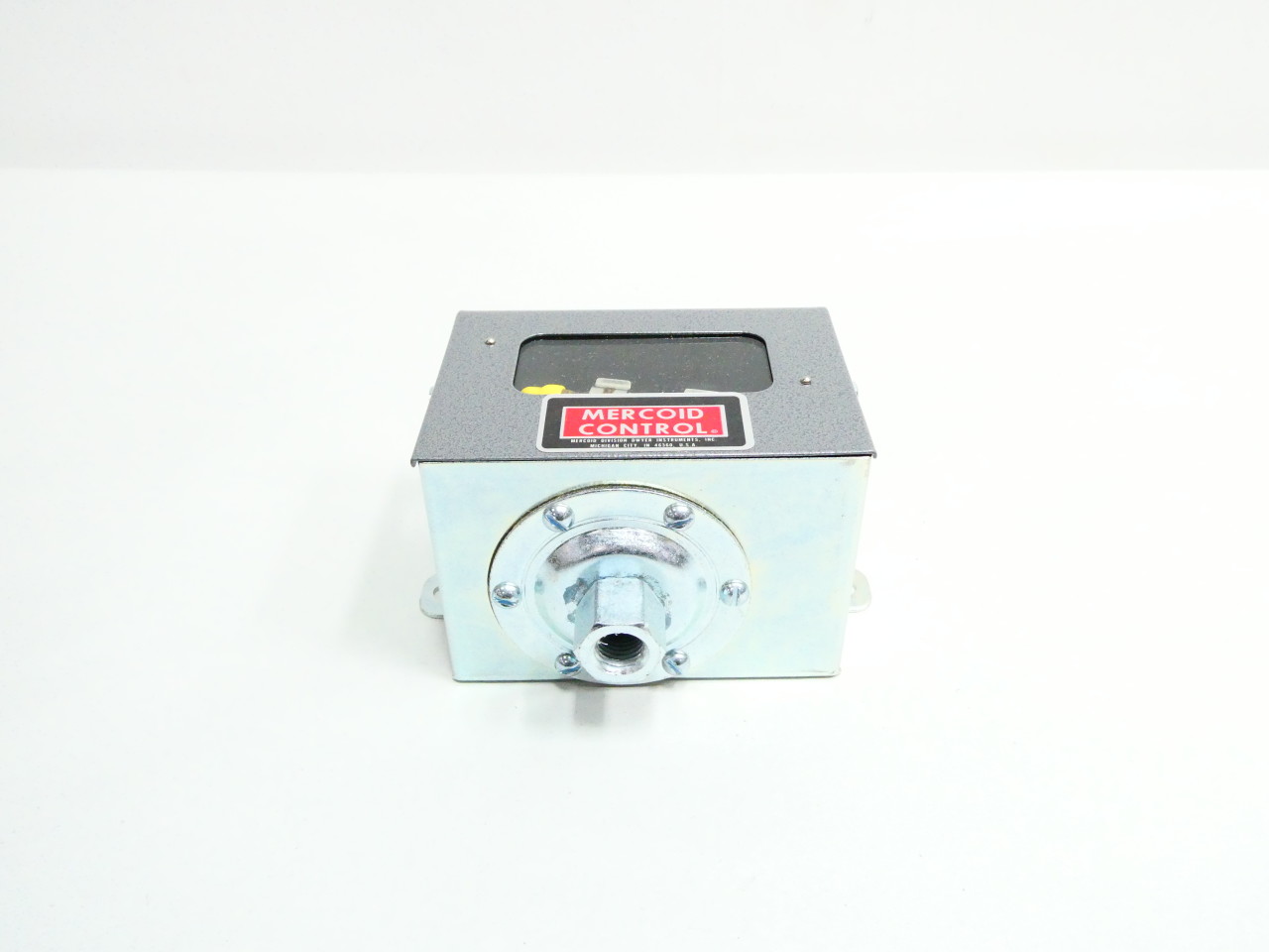 MERCOID AP-153-33 -10-50IN-H2O PRESSURE SWITCH - MRO INDUSTRIAL