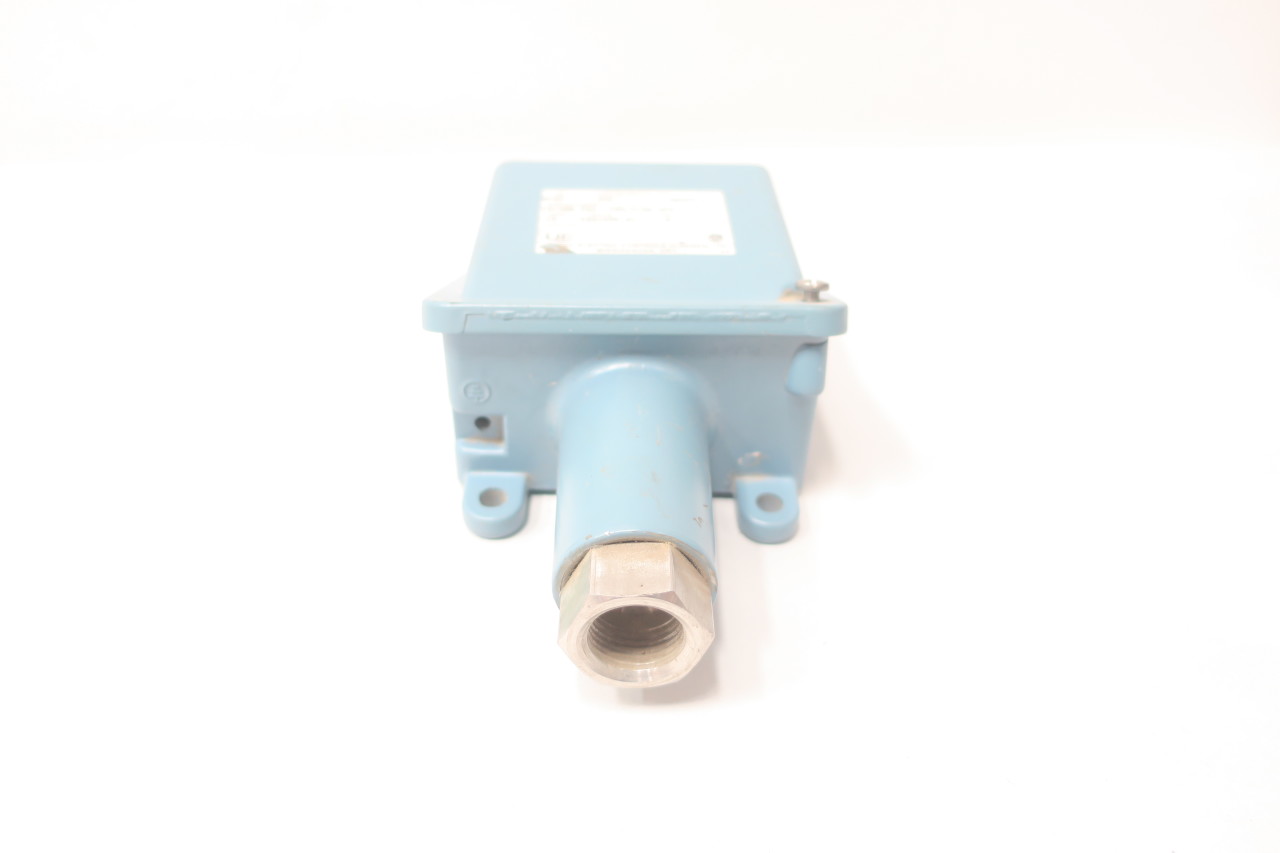 UE UNITED ELECTRIC H100-492 15-300PSI 125/250V-AC PRESSURE SWITCH - MRO ...