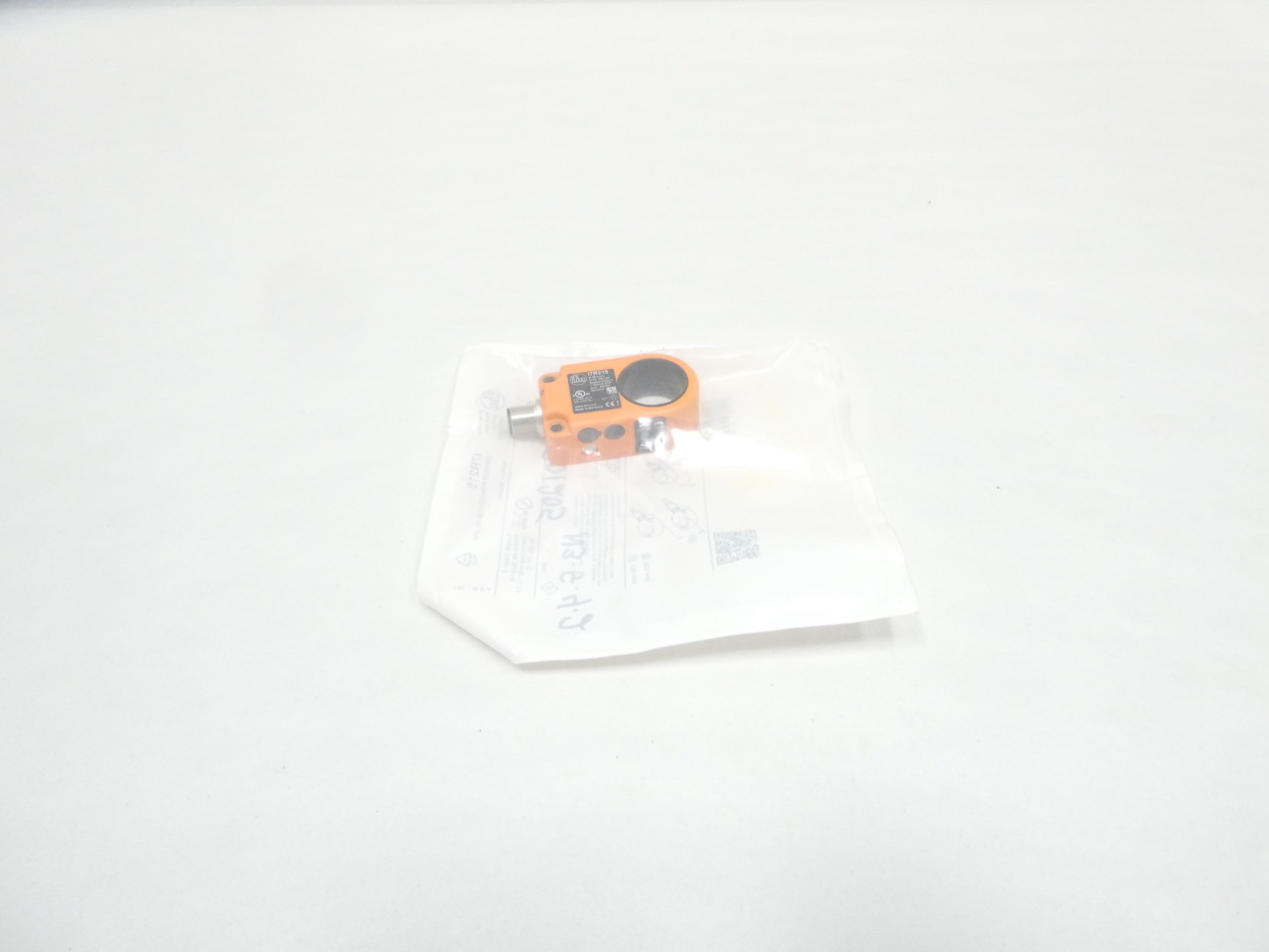 IFM EFECTOR I7R215 INDUCTIVE RING 10-35V-DC OTHER SENSOR - MRO INDUSTRIAL