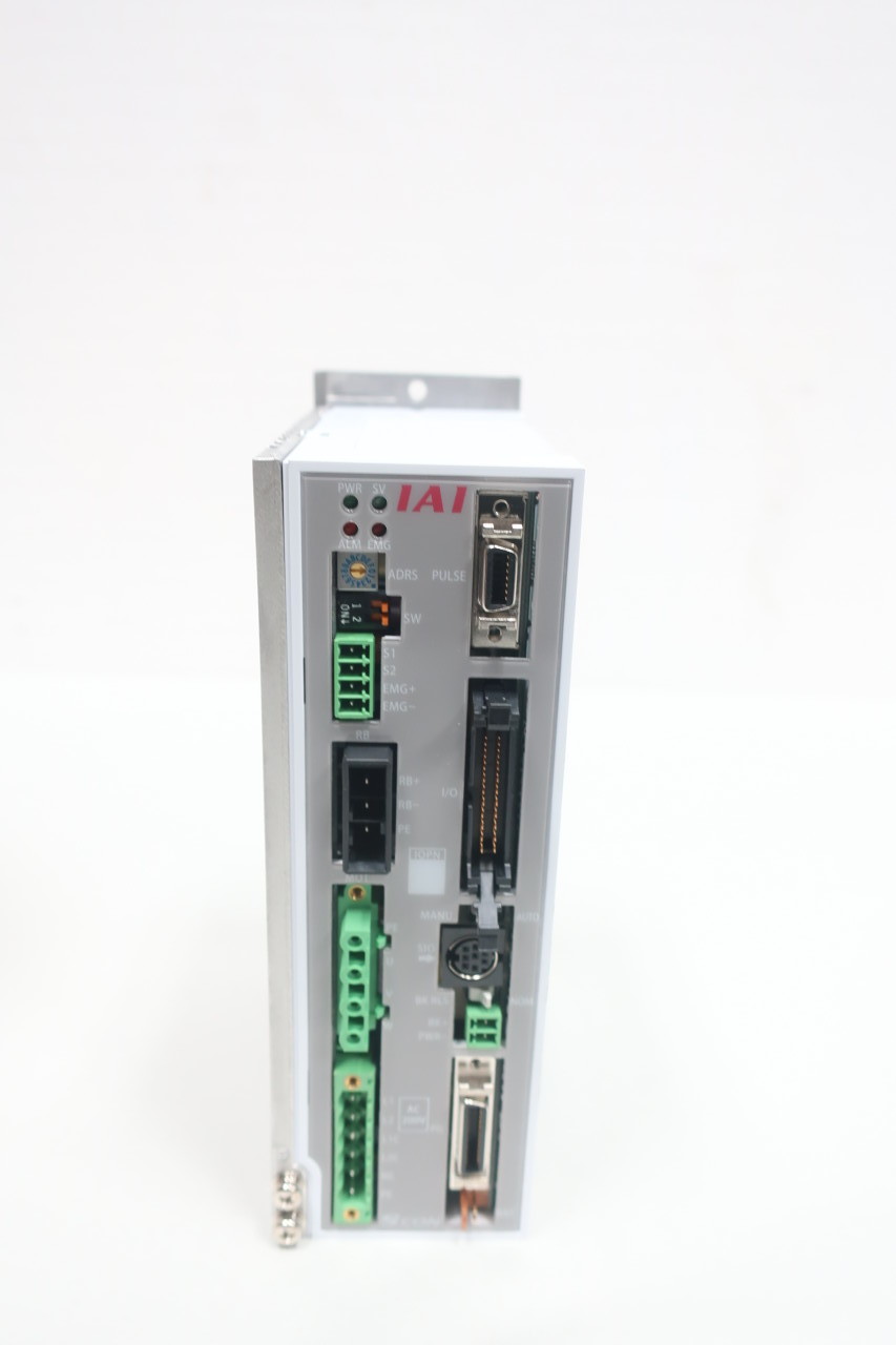 IAI SCON-CA-200A-NP-5-2 CONTROLLER 0-333HZ 200-230V-AC 0-80V-DC 3PH ...