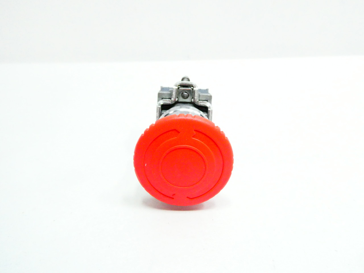SCHNEIDER ZBE-102 EMERGENCY STOP BUTTON - MRO INDUSTRIAL