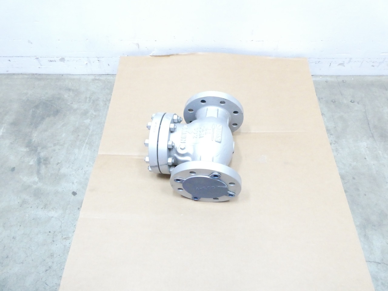 NEWCO 33F-CB2 300 STEEL FLANGED 4IN CHECK VALVE - MRO INDUSTRIAL