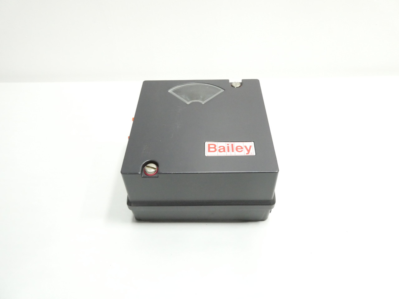 BAILEY AV111001 PNEUMATIC VALVE POSITIONER - MRO INDUSTRIAL