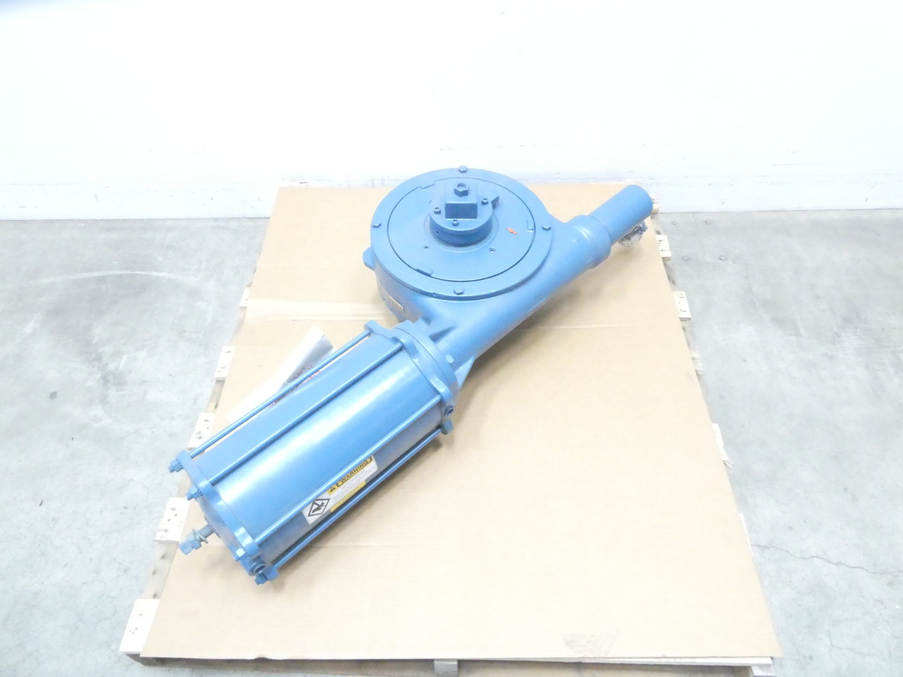 DEZURIK G-SERIES ROTARY CYLINDER OPERATED FOR 3-WAY & 4-WAY PLUG VALVES ...