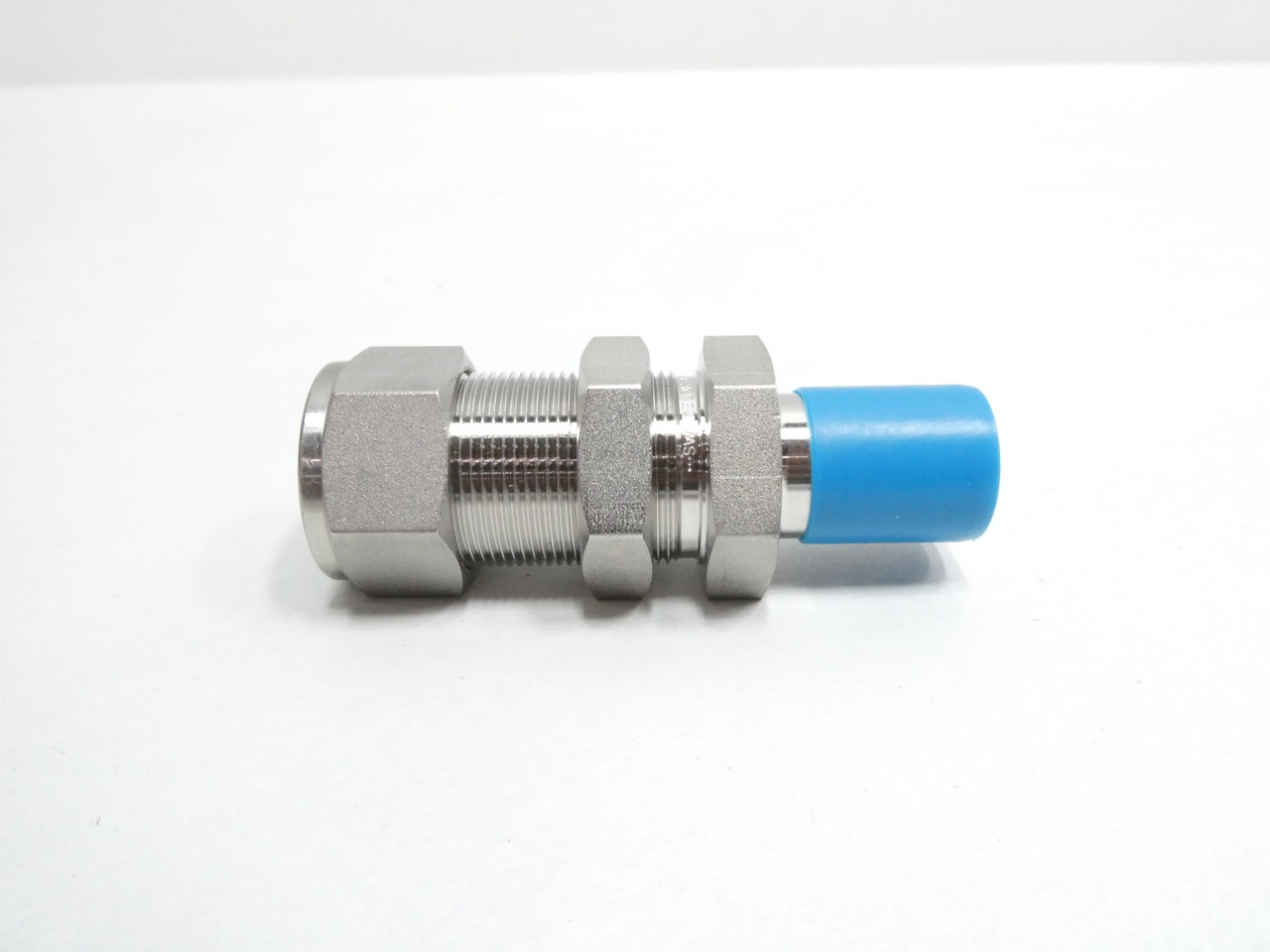 SWAGELOK SS-1210-R1-12 TO COMPRESSION 3/4IN STAINLESS TUBE PIPE ADAPTER ...