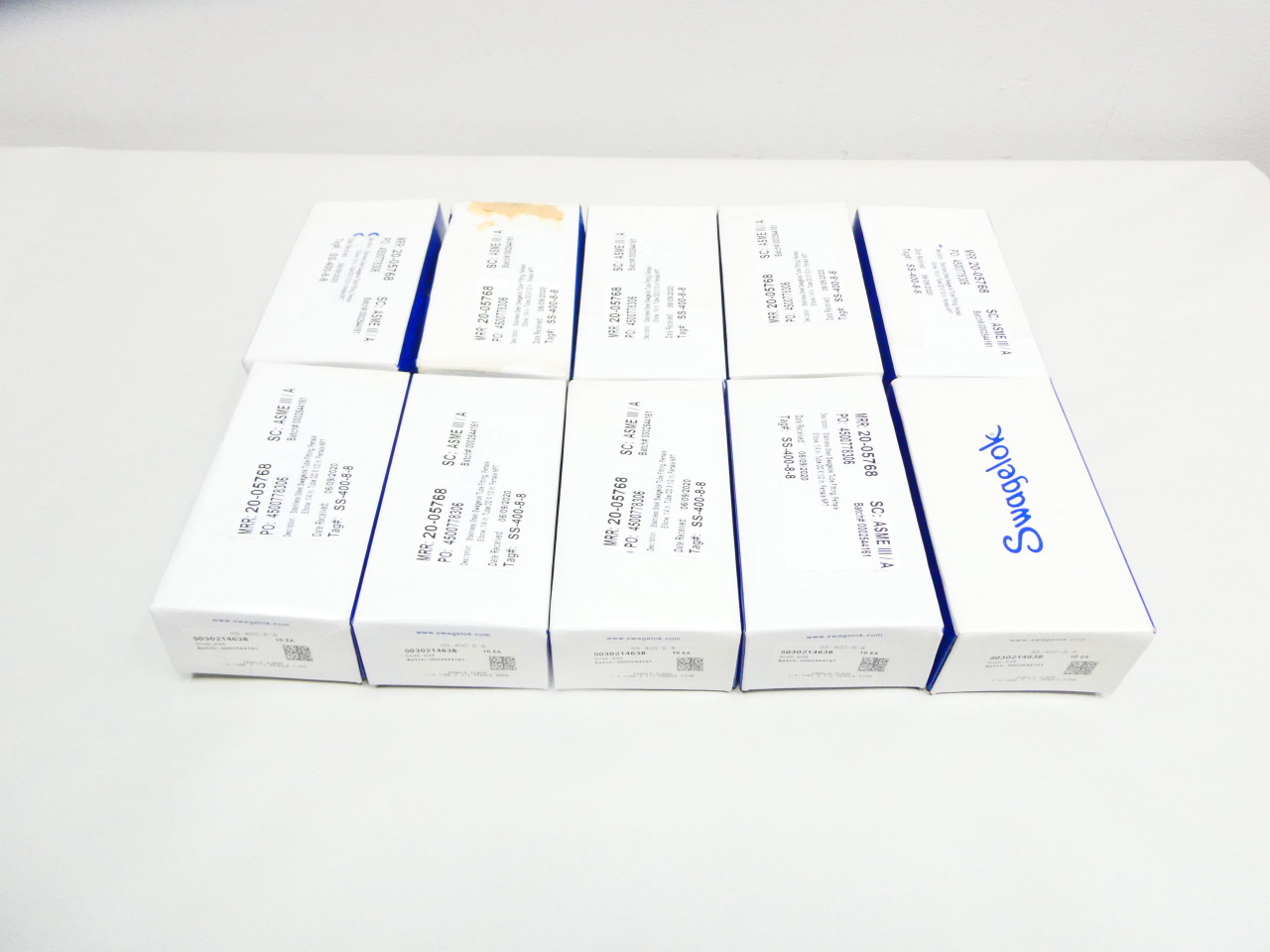 SWAGELOK SS-400-8-8 BOX OF 100 FEMALE 1/4IN 1/2IN STAINLESS TUBE NPT ...