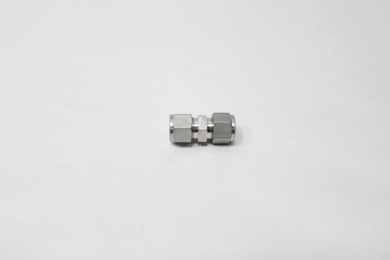 SWAGELOK SS-810-6 1/2IN STAINLESS TUBE PIPE UNION - MRO INDUSTRIAL