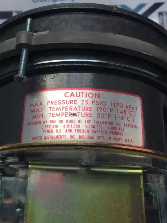 Dwyer Photohelic Pressure Gauge 3003 - MRO INDUSTRIAL