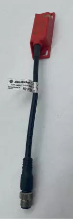 Allen-Bradley SensaGuard Safety Switch Sensor 440N-Z21SS2H SER.B - MRO ...