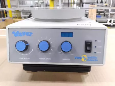 VWR Scientific Products Rotatory Mixer/Shaker 57018-850 - MRO INDUSTRIAL