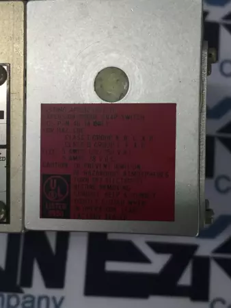 Custom Component Switches Dual-Snap Pressure Switch N/A - MRO INDUSTRIAL