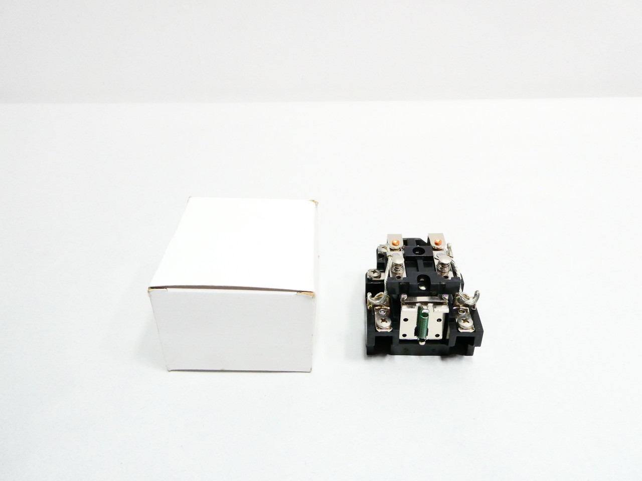 STRUTHERS-DUNN 425XBX 24V-DC CONTROL RELAY - MRO INDUSTRIAL