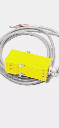 Banner Multi-Beam Scanner Block F1ATLM1 - MRO INDUSTRIAL