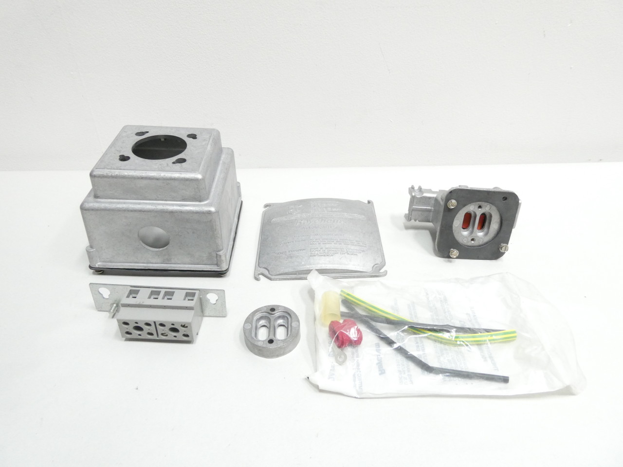 TYCO AMG-BC-III POWER CONNECTION KIT WIRE SPLICE KIT & HEAT SHRINK ...