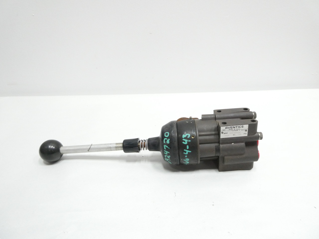 AVENTICS R431003308 FLEXAIR 150PSI PNEUMATIC PILOT VALVE - MRO INDUSTRIAL